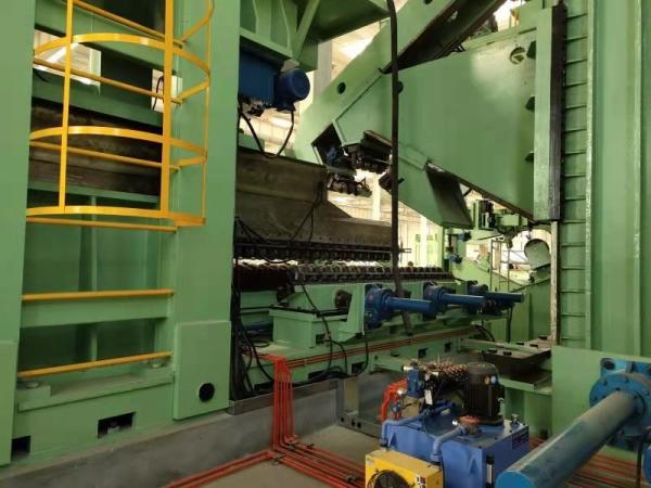 Iron Duct Spiral Pipe Making Machine 500KW Back Swing Type