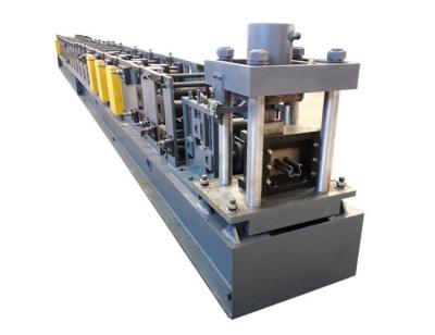 Cina Rotolo dritto dello scaffale di rendimento elevato che forma la pressa idraulica delle mattonelle a macchina dello zinco in vendita