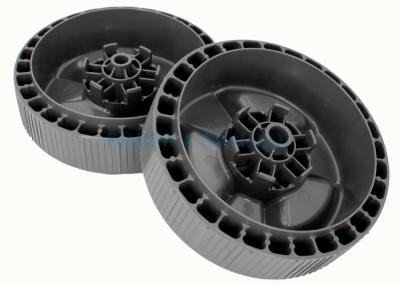 China 2 Cavities Plastic Injection Molded Parts For Stable Round Auto Wheel Boss Parts for sale