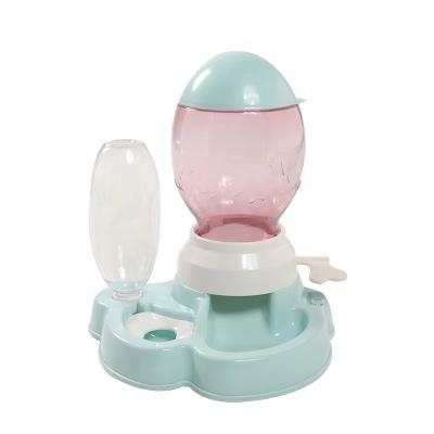 Cina Amazon Nice Quality Gravity Colorful Automatic Pet Water and Food Feeder Distributori d'acqua Alimentatore per gatti in vendita