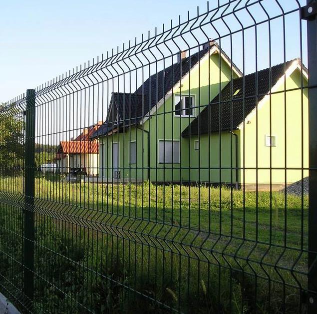 high quality iron rod powder coated 3D Curved Wire Mesh Fence