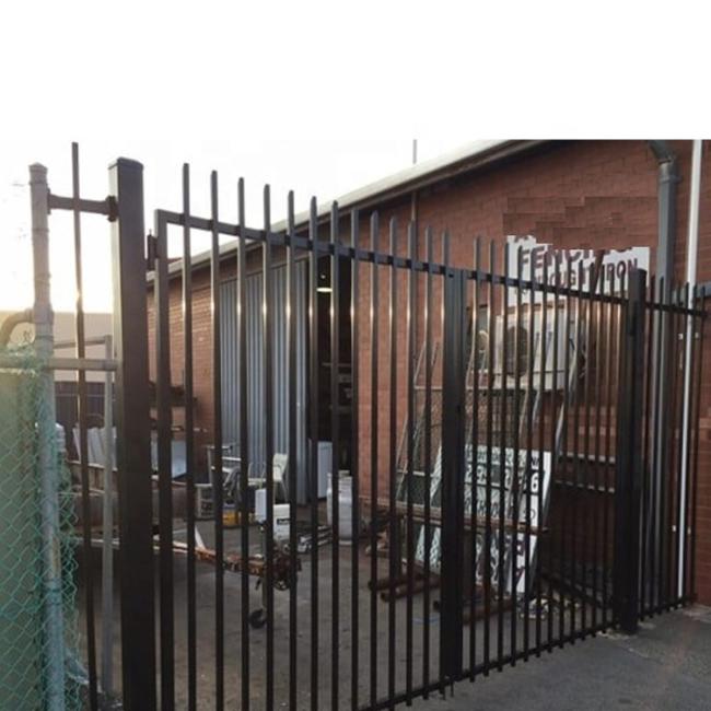 China factory security pre-galvanized steel tube wrought iron fence