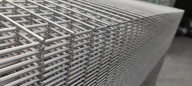 High quality 100x100mm hot dipped galvanized welded mesh sheet for construction
