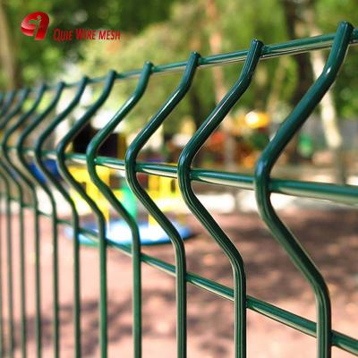 China PVC Coated 50X200mm High Quality 3D Bending Curved Welded Wire Mesh Farm Garden Fence Panel for sale