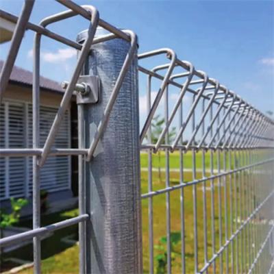 China Roll Top Triangle Bending Brc Welded Wire Mesh Fence for sale