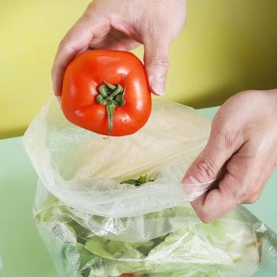 China Flat Type Transparent HDPE LDPE Plastic Grocery Bag on Roll for Food Packaging for sale