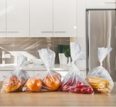 China Flat Type Transparent HDPE LDPE Plastic Grocery Bag on Roll for Food Packaging for sale