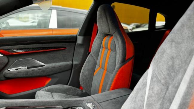 2024 Produce Old Style Low Price Zeekr 001 You Edition 100 Kwh Orange Color with Z-Sport