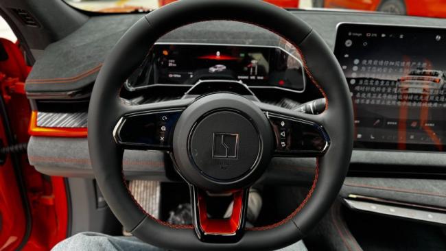 2024 Produce Old Style Low Price Zeekr 001 You Edition 100 Kwh Orange Color with Z-Sport
