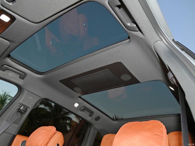 2024 Model Lixiang L7 Ultra Version New Energy Vehicle Lixiang Extended Range Large SUV Family Car New Car for Sale