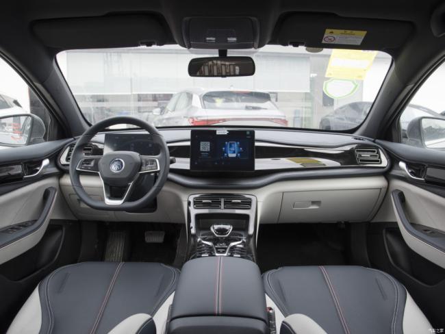 New Car Deals 2023 Byd Qin Plus Dm-I Champion 55km Leading Edition Plug-in Hybrid Electric Vehicles