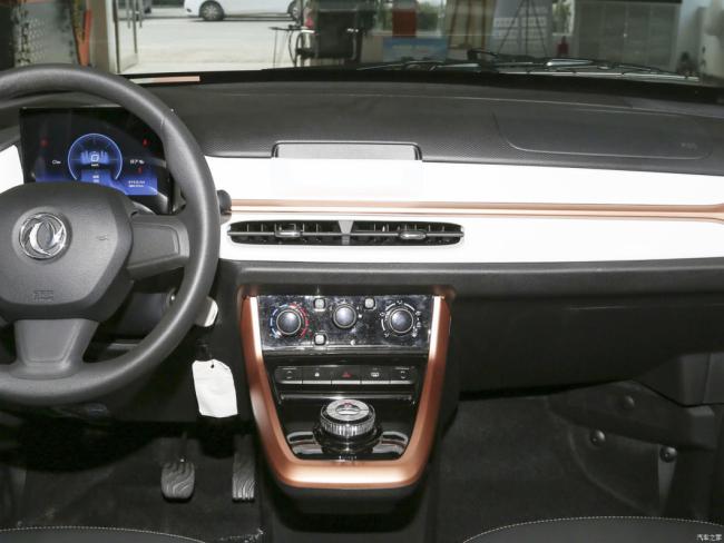 New Car Electric Car Electric Vehicle EV SUV Cheap Dongfeng Nammi Box Zhuifeng 331km Standard