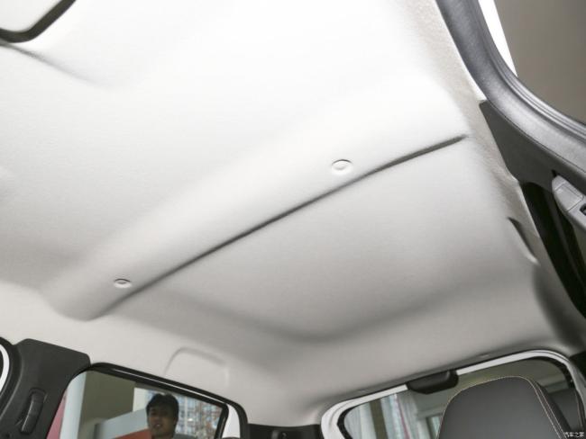 New Car Electric Car Electric Vehicle EV SUV Cheap Dongfeng Nammi Box Zhuifeng 331km Standard