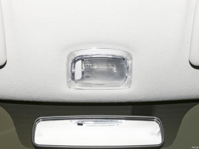 New Car Electric Car Electric Vehicle EV SUV Cheap Dongfeng Nammi Box Zhuifeng 331km Standard