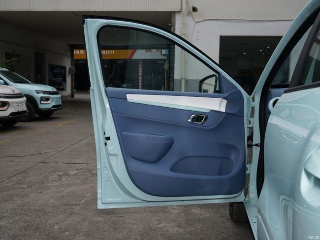 New Car Electric Car Electric Vehicle EV SUV Cheap Dongfeng Nammi Box Zhuifeng 351km Standard