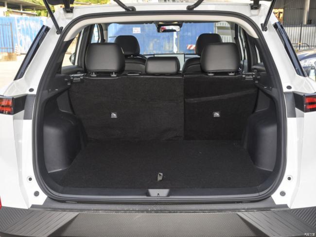 New Car Electric Car Electric Vehicle EV SUV Cheap Dongfeng Venucia Vx6 2023 520 PRO
