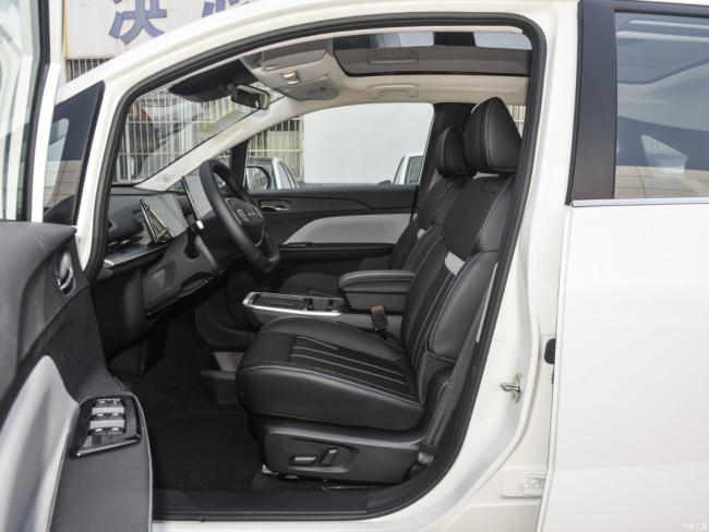 New Car Electric Car Electric Vehicle EV SUV Cheap Dongfeng Venucia Vx6 2023 520 PRO