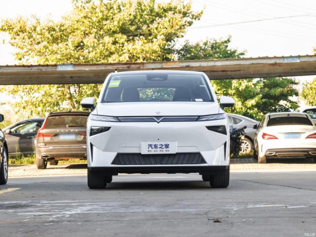 New Car Electric Car Electric Vehicle EV SUV Cheap Dongfeng Venucia Vx6 2023 520 PRO