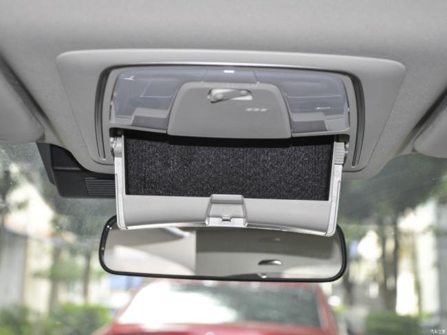 New Car Electric Car Electric Vehicle EV Sedan Cheap Dongfeng Venucia D60EV 2023 Plus Comfort Si