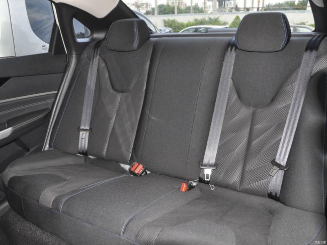 New Car Electric Car Electric Vehicle EV Sedan Cheap Dongfeng Venucia D60EV 2023 Plus Comfort Si