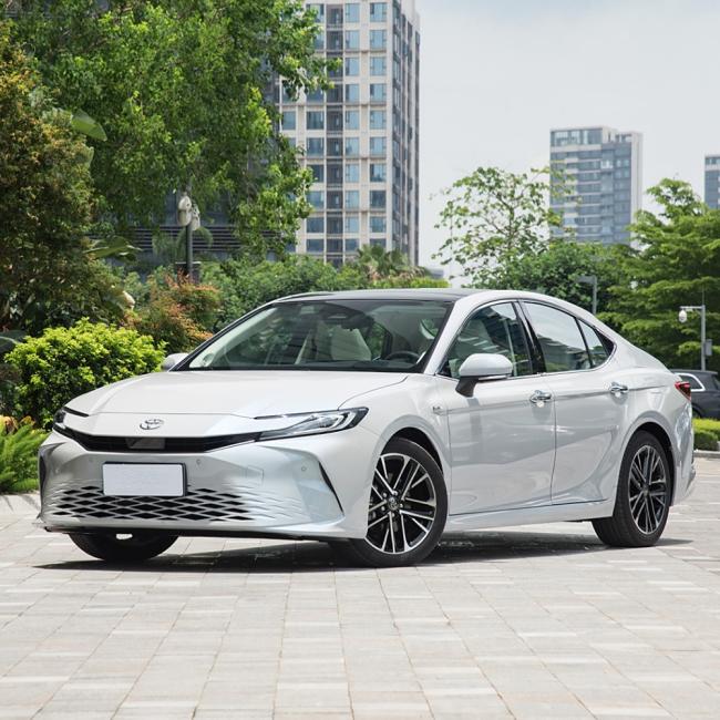 Hot Selling 2024 Toyota Camry 2.5hq Dualengine Flagship Version New Energy Car Double Engine Hybrid Car