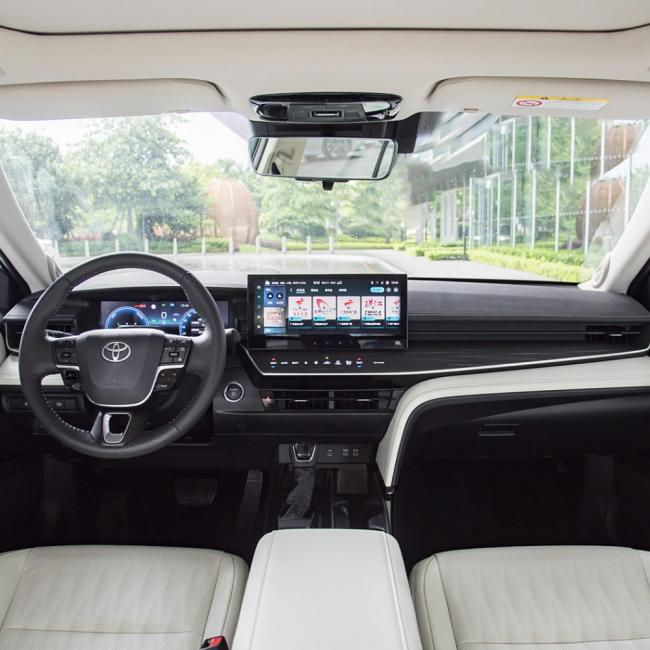 Hot Selling 2024 Toyota Camry 2.5hq Dualengine Flagship Version New Energy Car Double Engine Hybrid Car