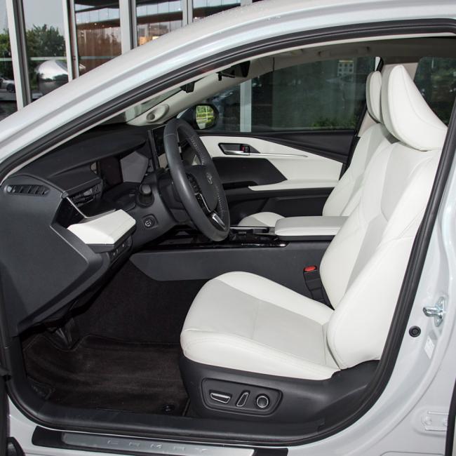 Hot Selling 2024 Toyota Camry 2.5hq Dualengine Flagship Version New Energy Car Double Engine Hybrid Car