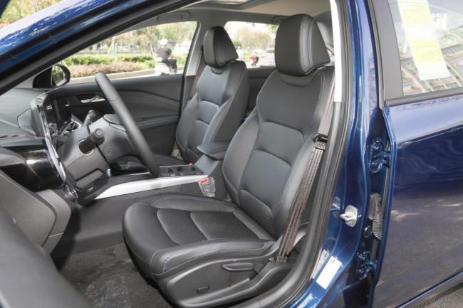 Chevrolet Monza 2023 1.3t Mild Hybrid Automatic Premier Edition Chevrolet Monza Car