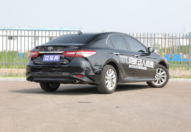 New Car Price Gasoline Car Toyota Camry (2023) 2.5q