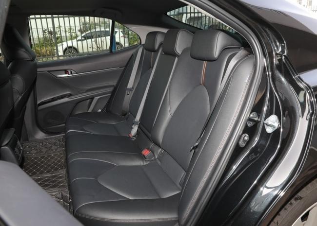 New Car Price Gasoline Car Toyota Camry (2023) 2.5q