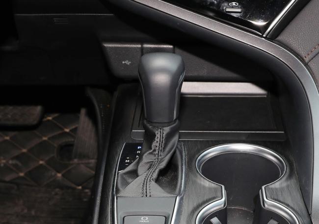 New Car Price Gasoline Car Toyota Camry (2023) 2.5q