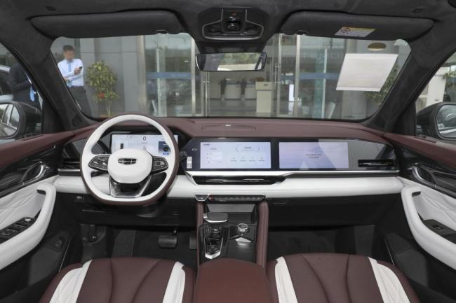 Geely Monjaro Xingyue L 2021 2.0td DCT Evo 2WD Premium