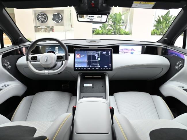 2022 Avatr 11 Long-Life Dual Motor Version with 5 Seats