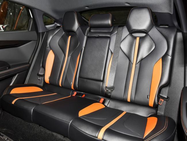 Sedan Changan Uni-V 1.5t High-Performance 5-Seat Gasoline Car