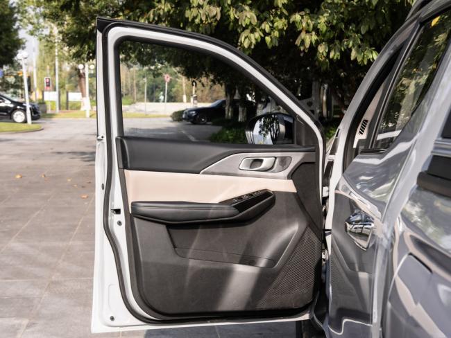 Pickup Hybrid Car Changan Hunter 4WD Warrior/Knight Version 2024 Dual Motor Standard/Extra Long Box New Energy Vehicle