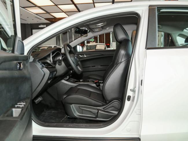 China Car Electric Vehicle Changan Eado New Energy EV460 Intelligent Ride-Hailing Edition Lithium Iron Phosphate
