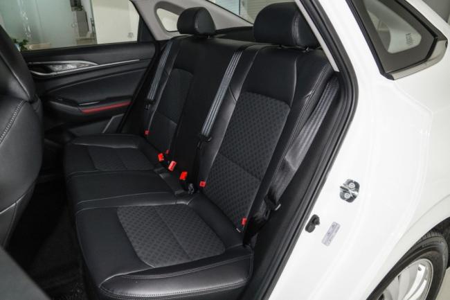 Changan Eado New Energy 2022 EV460 Premium Edition, Lithium Iron Phosphate (LiFePO4) Battery.