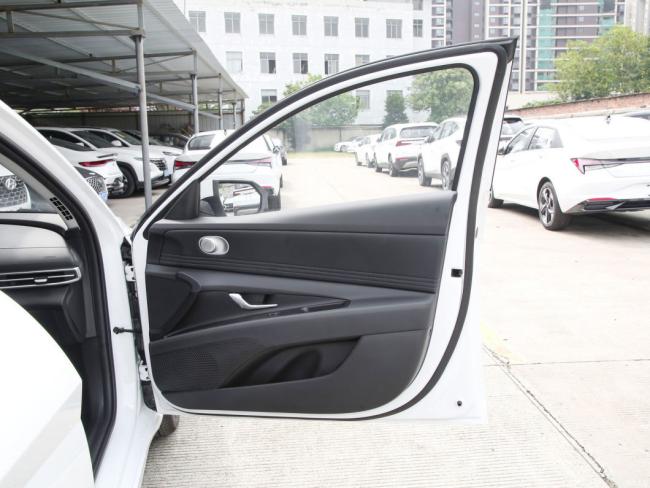 2023 Hyundai Gasoline Car Elantra 1.5L CVT Luxury Premium Edition