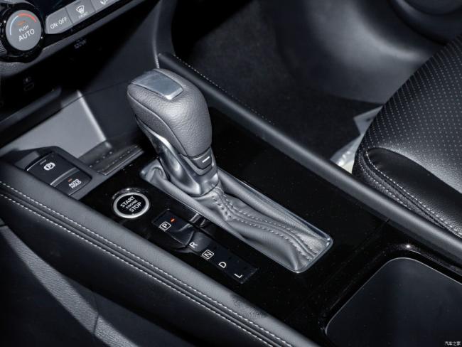 New Car Price SUV Gasoline Kicks 2023 1.5L Luxury