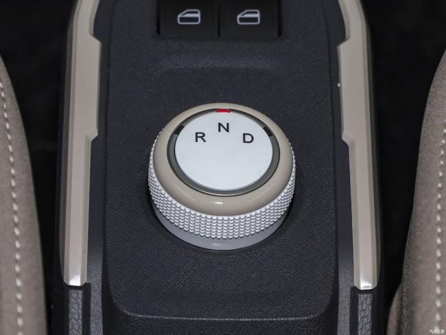New Car Electric Car Electric Vehicle EV Minicar Cheap Chery New Energy QQ-Ice Cream 2024 205km Sundae+