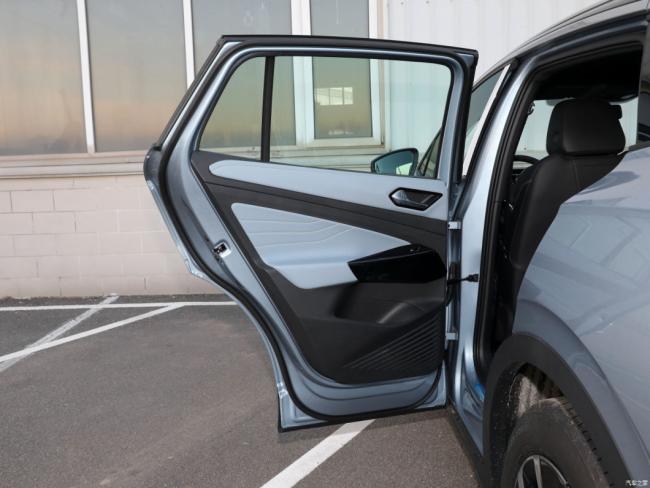 China Electric Vehicles 2023 Volkswagen ID4X Pure Smart Edition New Energy Vehicles for Sale