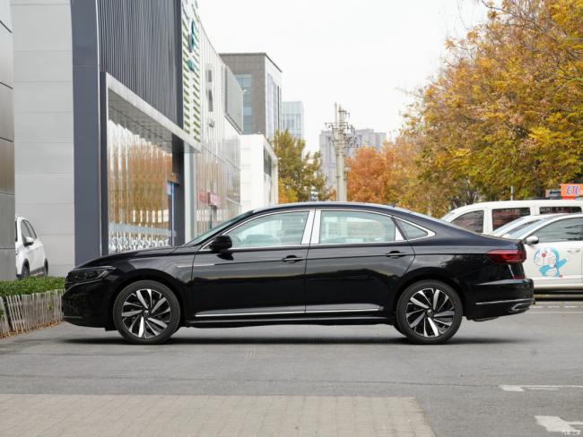 New Car Price Gasoline Car VW Volkswagen Passat 2024 380tsi Flagship