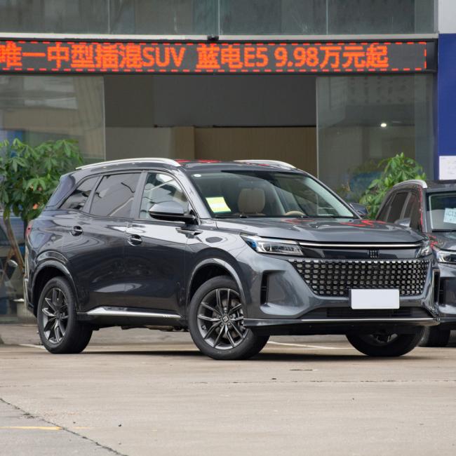 2024 Honor Edition 100km Premium 5-Seater SUV