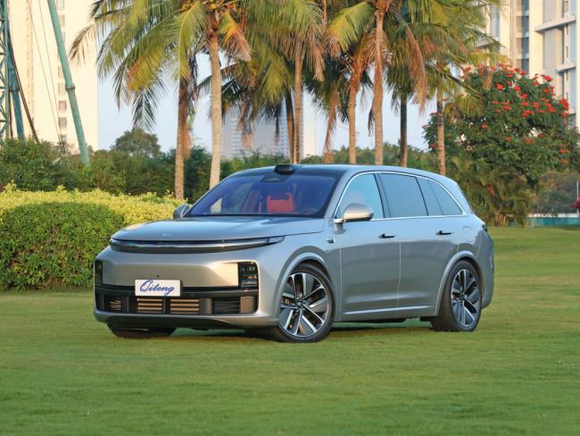 2024 Li L7 Max Ultra EV New Energy Vehicle Lixiang Extended Range Hybrid Car Electric Car Large SUV Adult Family Auto Smart