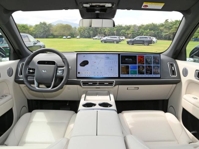2024 Li L7 Max Ultra EV New Energy Vehicle Lixiang Extended Range Hybrid Car Electric Car Large SUV Adult Family Auto Smart