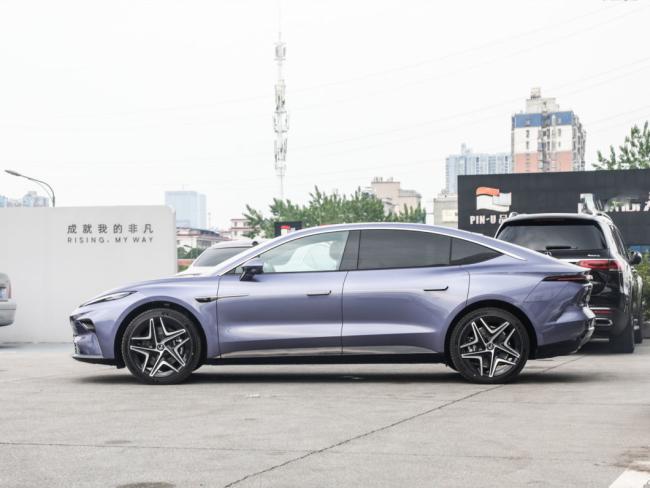 New Car Electric Car Electric Vehicle EV Hatchback Rising Auto F7 (2023) Advanced