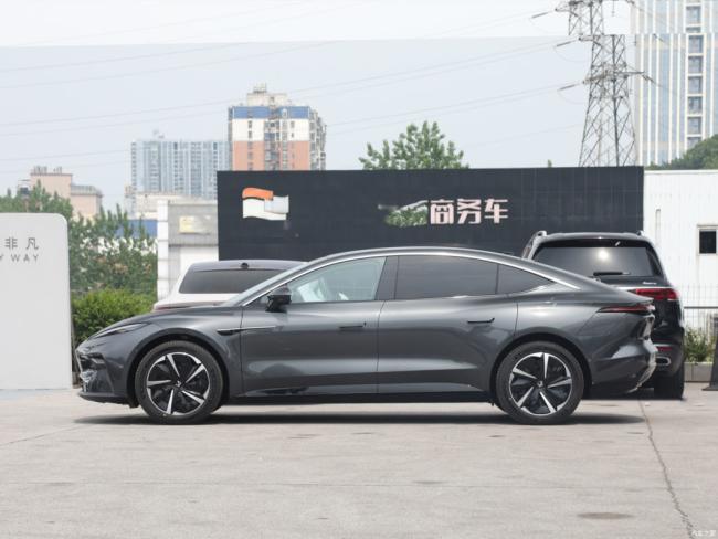 New Car Electric Car Electric Vehicle EV Hatchback Rising Auto F7 (2023) Advanced PRO