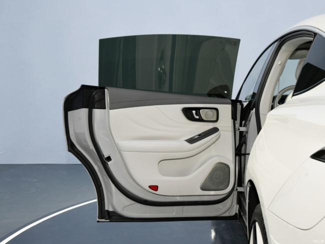 New Car Electric Car Electric Vehicle EV Hatchback Rising Auto F7 (2023) Long-Rang PRO
