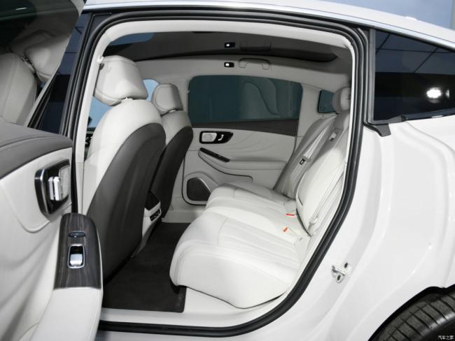 New Car Electric Car Electric Vehicle EV Hatchback Rising Auto F7 (2023) Long-Rang PRO