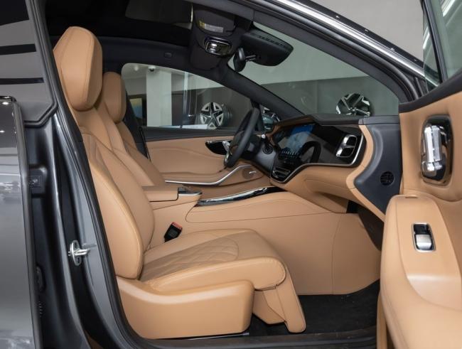 2023 Rising Auto R7 Long-Range Screen Master Version New EV Car Electric Crossover
